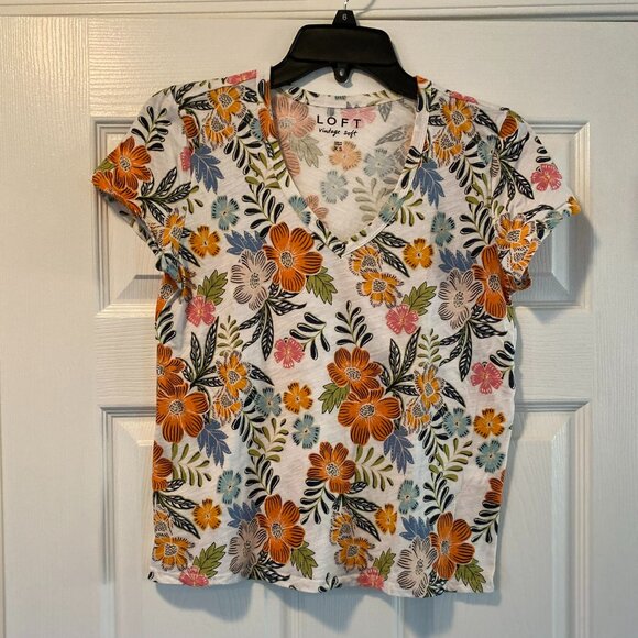 LOFT | Tops | Like New Loft Multicolor Floral Short Sleeve Top Xs ...